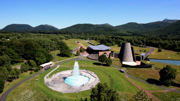 Vulcania ouvrira le 1er juillet | Bref Eco